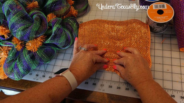Deco Mesh Halloween Wreath with Witch's Hat Tutorial - Under a Texas Sky