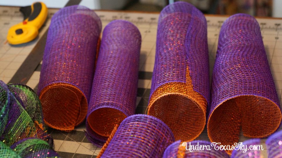 Deco Mesh Halloween Wreath with Witch's Hat Tutorial - Under a Texas Sky