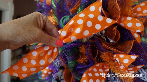 Deco Mesh Halloween Wreath with Witch's Hat Tutorial - Under a Texas Sky