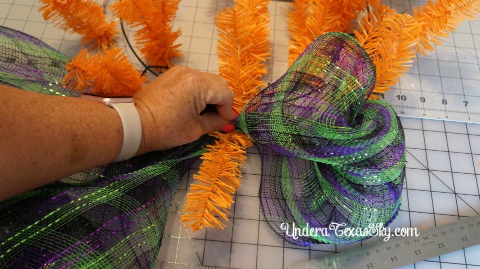 Deco Mesh Halloween Wreath with Witch's Hat Tutorial - Under a Texas Sky