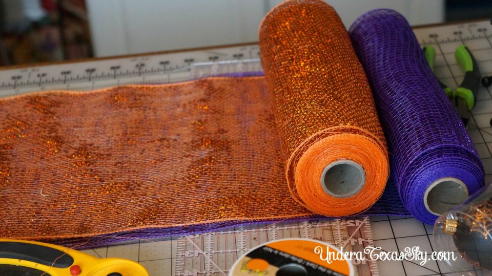 Deco Mesh Halloween Wreath with Witch's Hat Tutorial - Under a Texas Sky